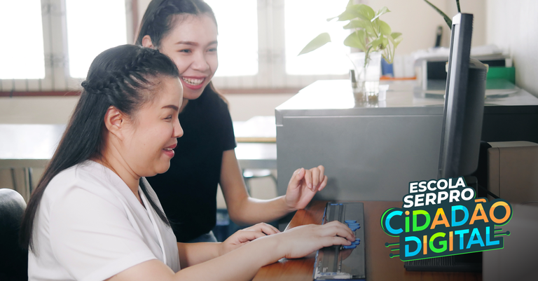 Curso gratuito ensina Braille para não cegos e incentiva inclusão social